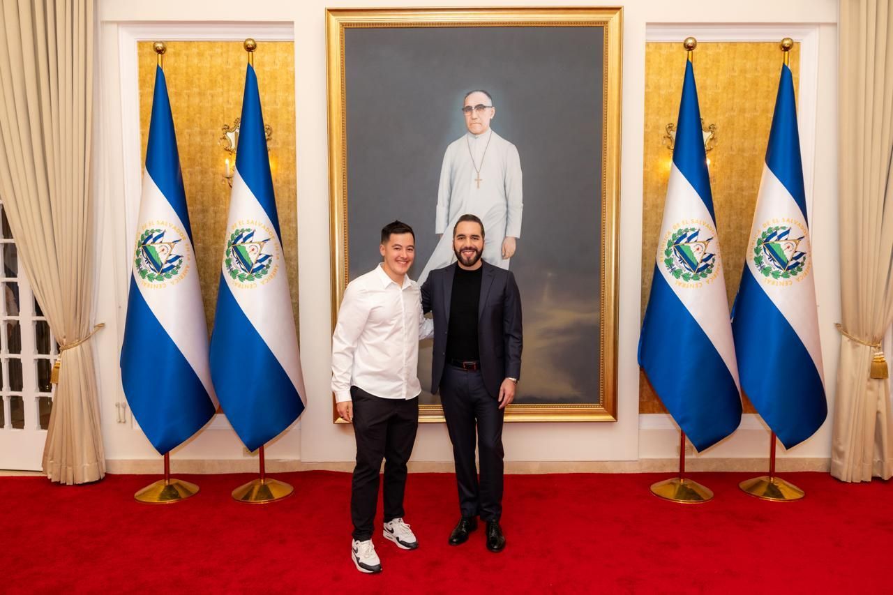 Hydra Host CEO Aaron Ginn Meets with President Bukele | Hydra Host